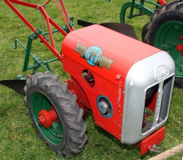 Brockhouse Engineering: HoeMate - Graces Guide