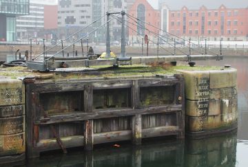 Canning Dock Swing Bridge - Graces Guide