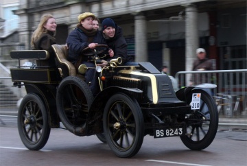 Renault: BS 8243 - Graces Guide