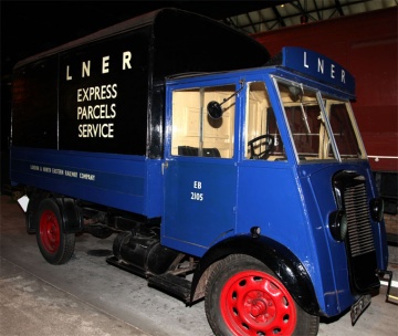 Commer: Lorries - Graces Guide