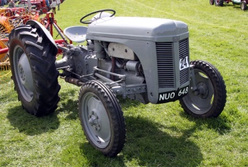 Ferguson: TE20 - Graces Guide