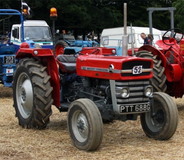 Massey-Ferguson: 100 Series - Graces Guide