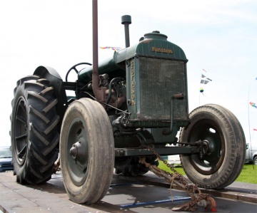 Fordson: Tractors - Graces Guide