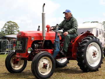Nuffield: Tractors - Graces Guide